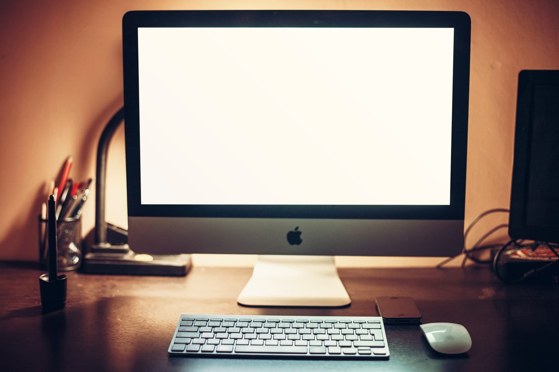 Blog post Advantages and Disadvantages of iMac